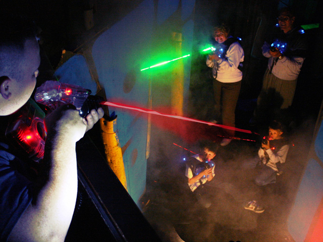 g5_DownShow_RedLaser | iPlayLaserforce