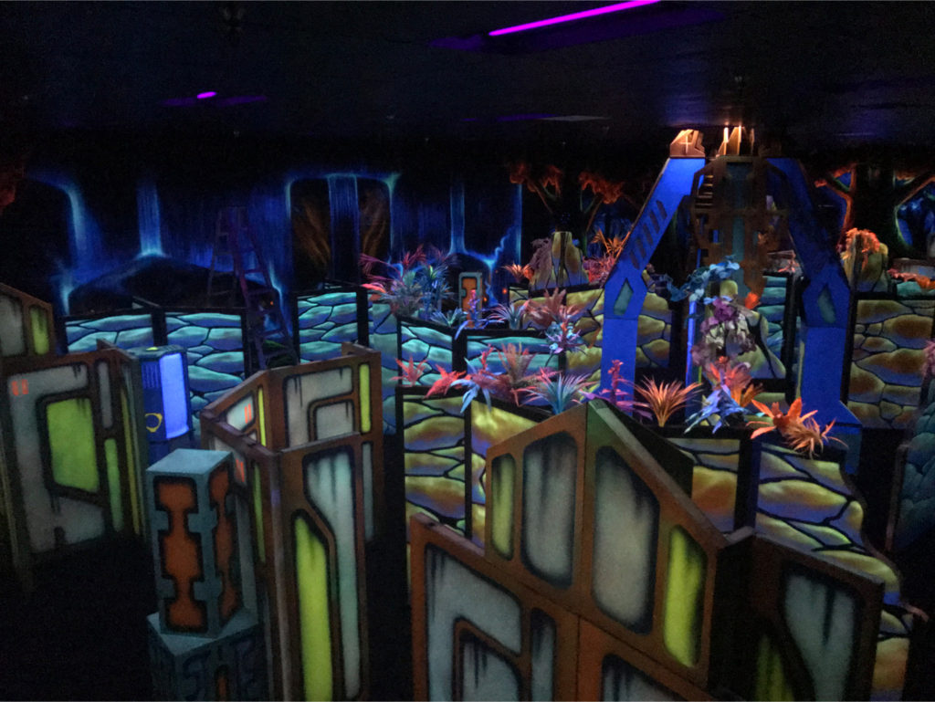 Blacklight Adventures | iPlayLaserforce